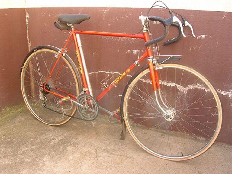 Transformation d'un Gitane de 1975 en Single Speed sur Le Vélo Urbain.com