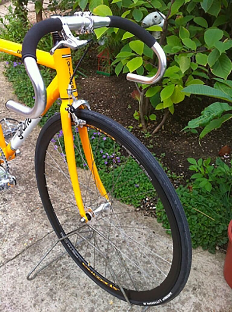 Le fixie ou pignon fixe Gitane City Link jaune sur Le Vélo Urbain.com