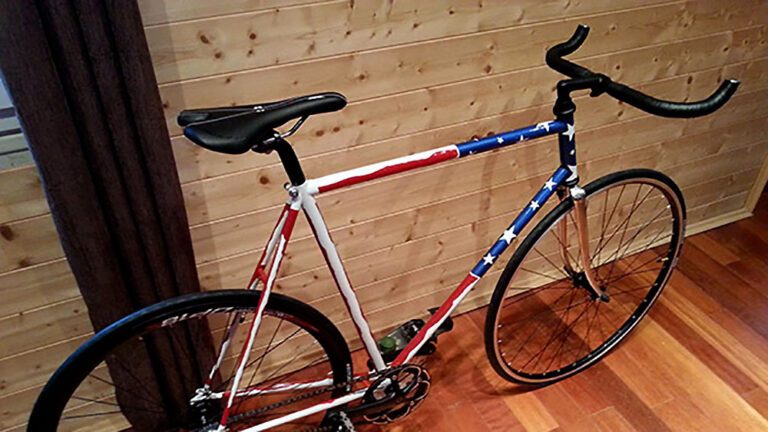 Vélo fixie pignon fixe aux couleurs des Etats unis ! sur Le Vélo Urbain.com